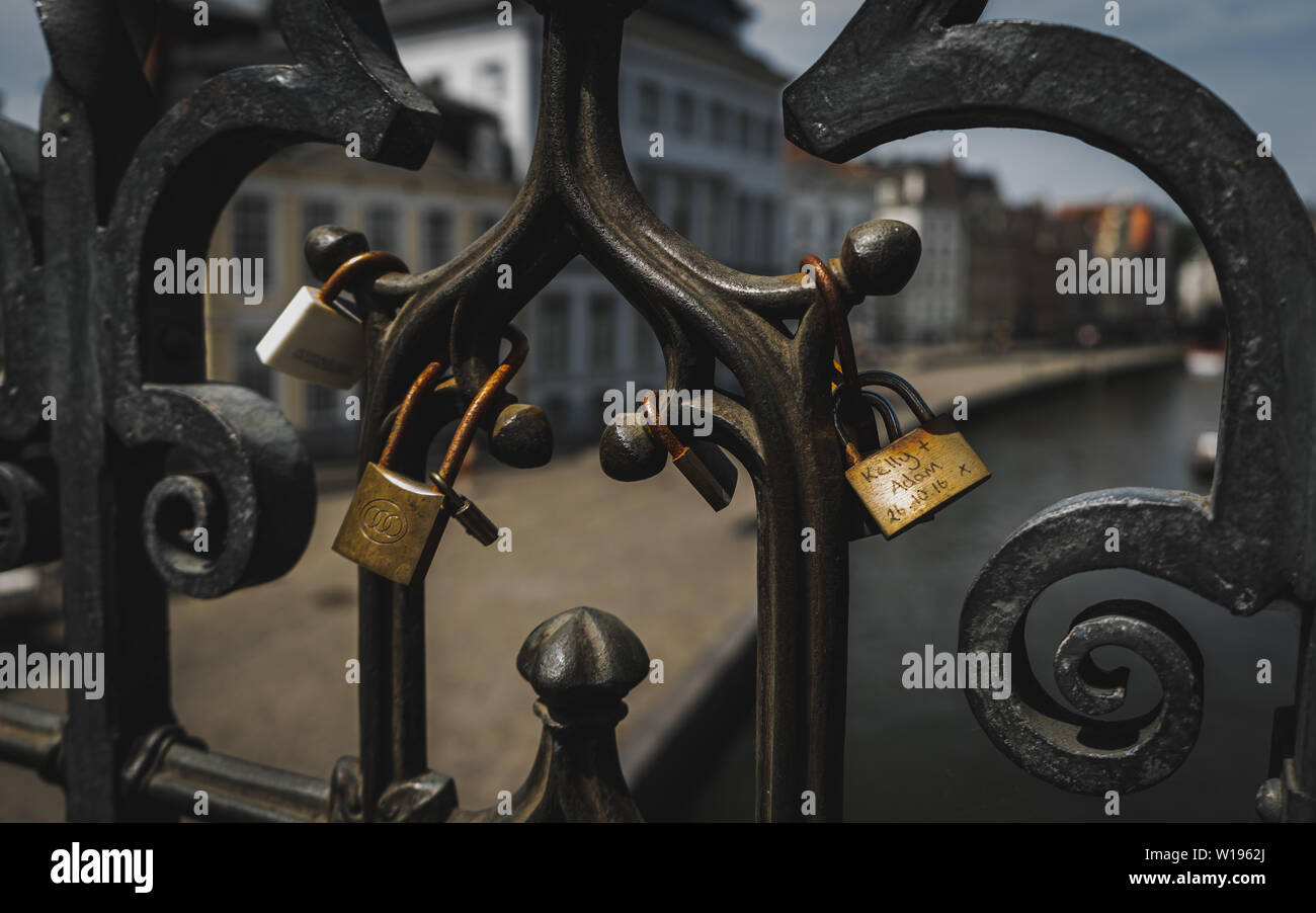 Close up love locks hi-res stock photography and images - Alamy