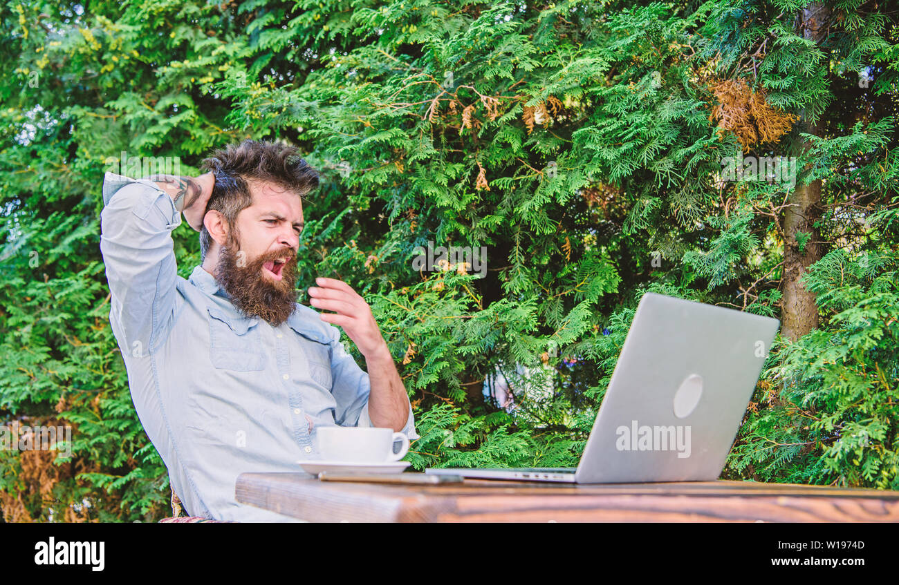 The reporter magazine hi-res stock photography and images - Alamy