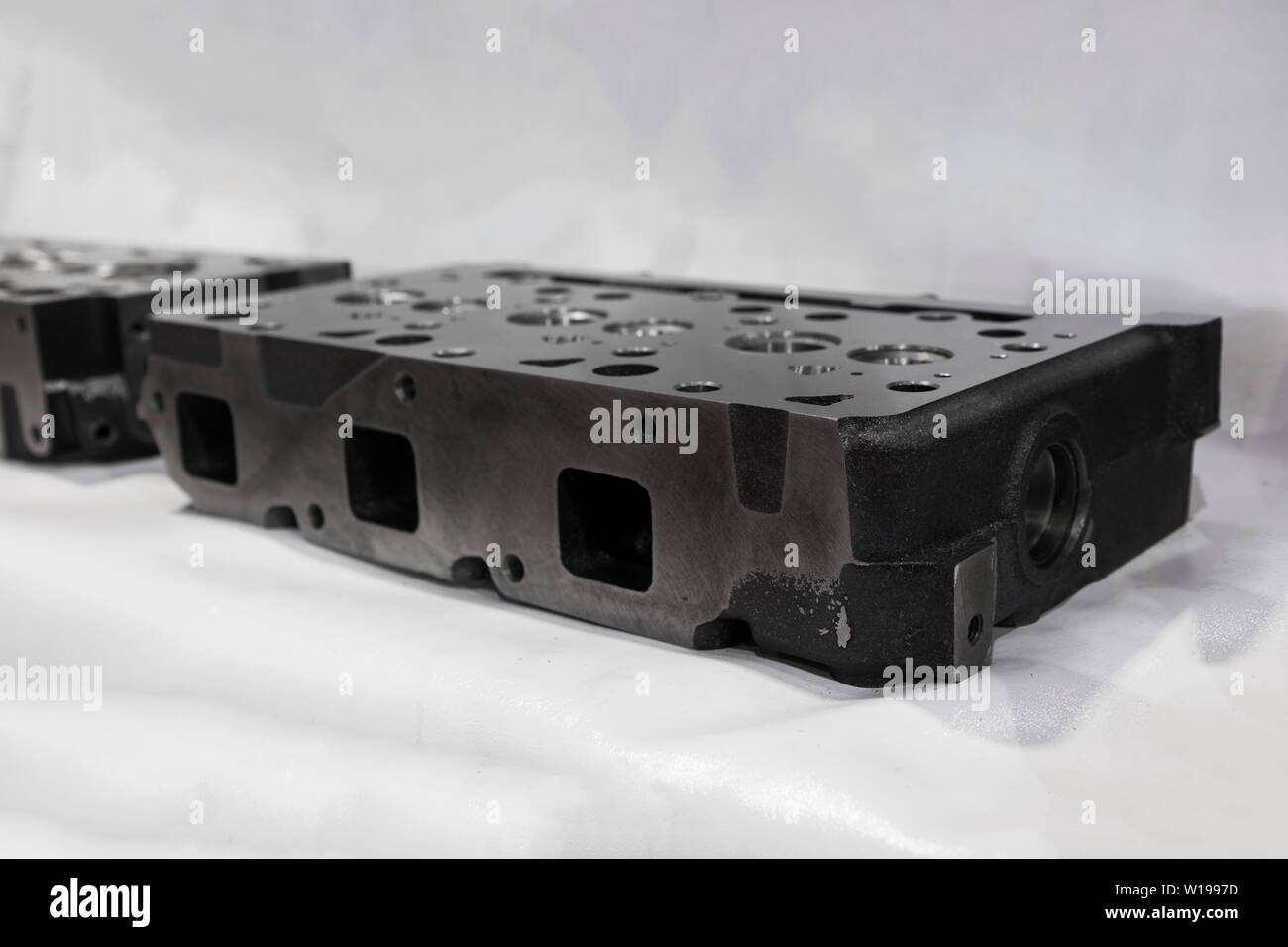 Casting engine cylinder hi-res stock photography and images - Alamy