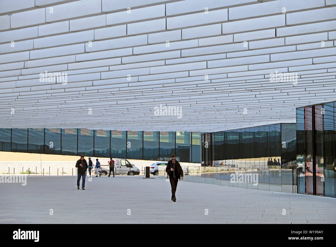 EDP Headquarters designed by architects Aires Mateus modern ...