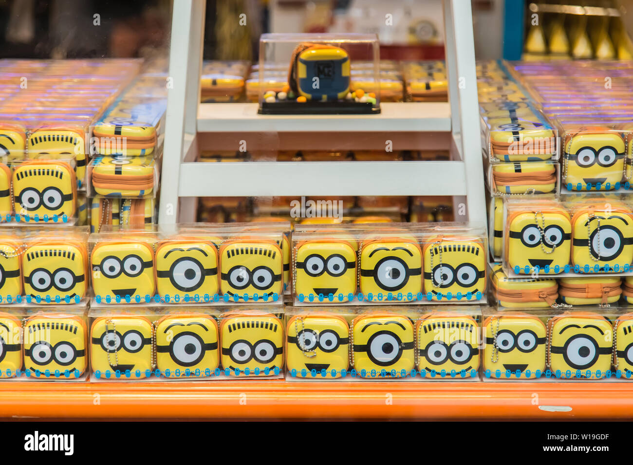 Minions boxes hi-res stock photography and images - Alamy