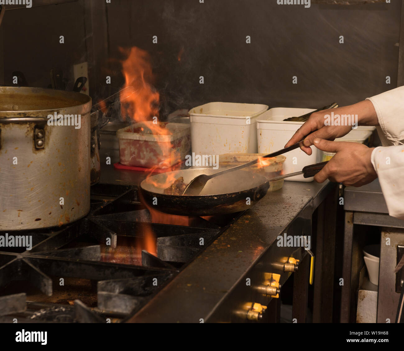 Indian cooking pans hi-res stock photography and images - Alamy