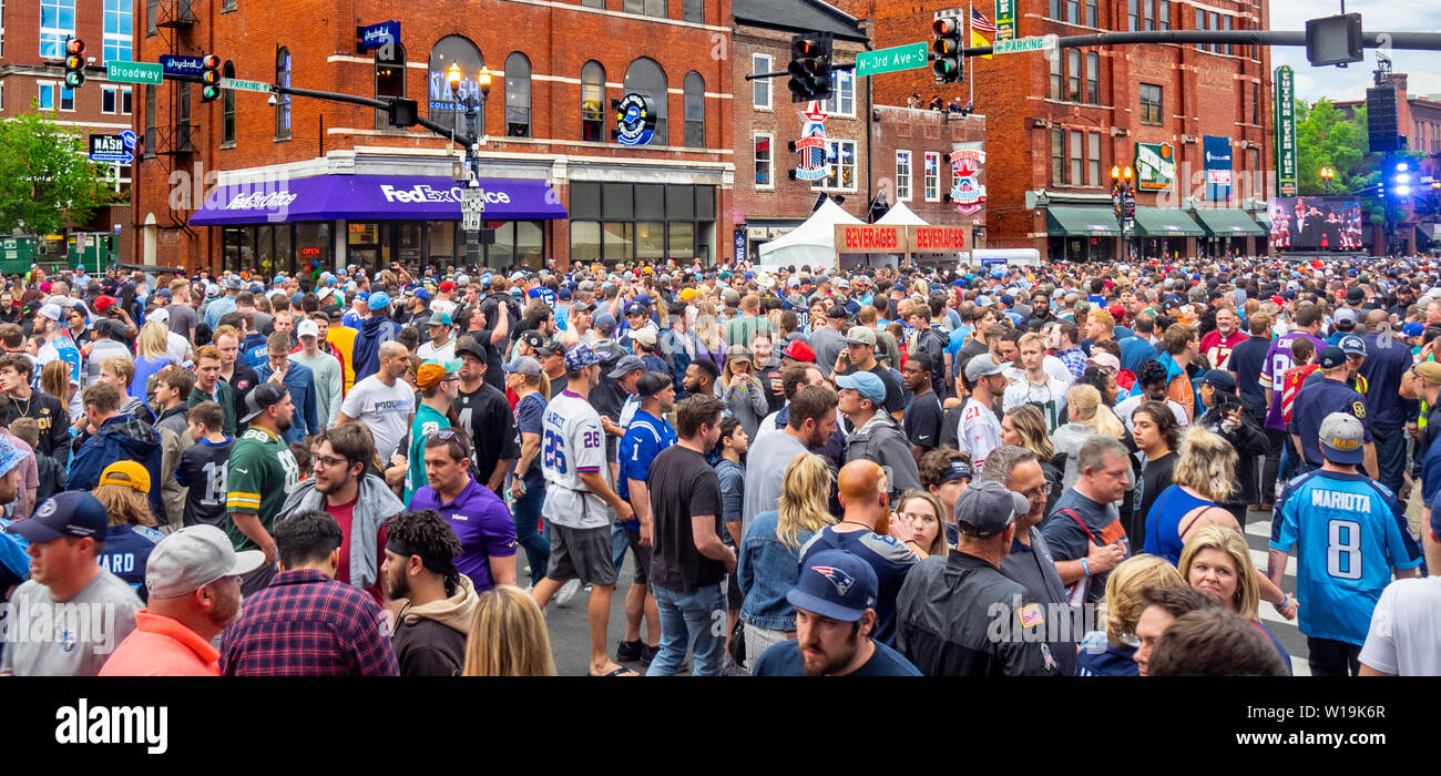 Huge crowd of football fans crowded in Broadway at the NFL Draft 2019 ...