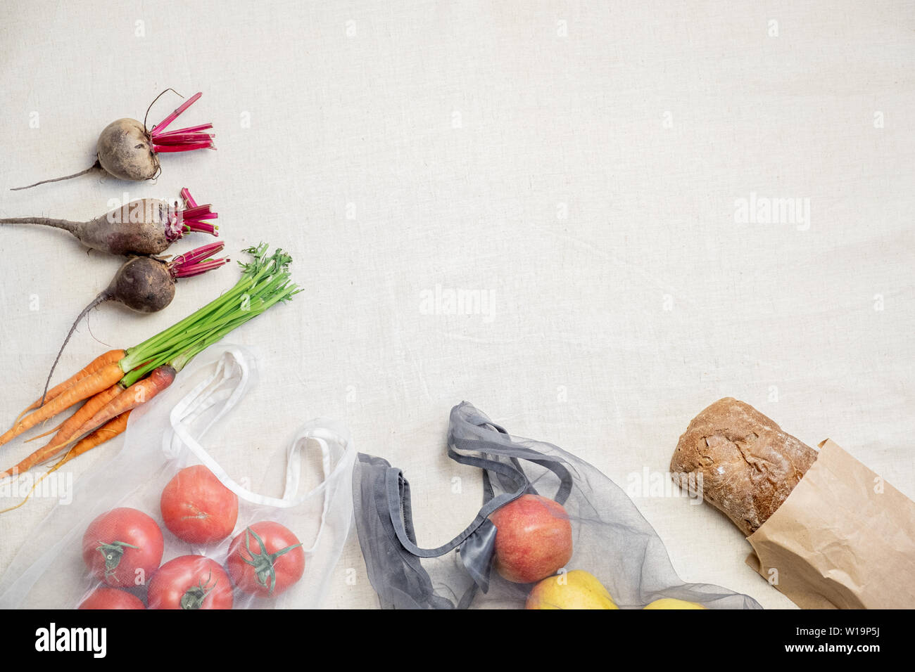 Returnable packaging hi-res stock photography and images - Alamy