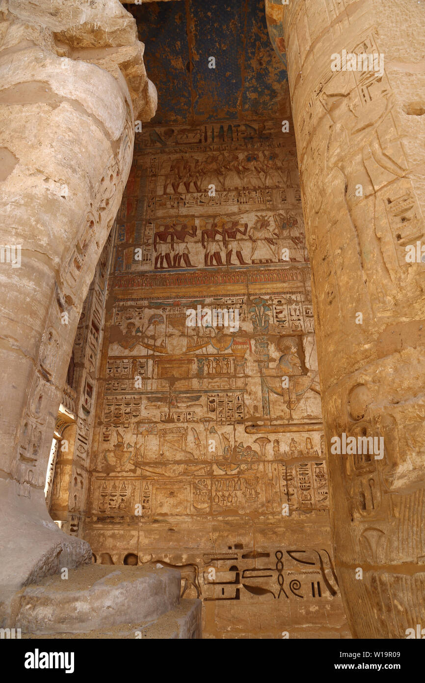 The temple of Medinet Habu in Luxor, Egypt Stock Photo - Alamy