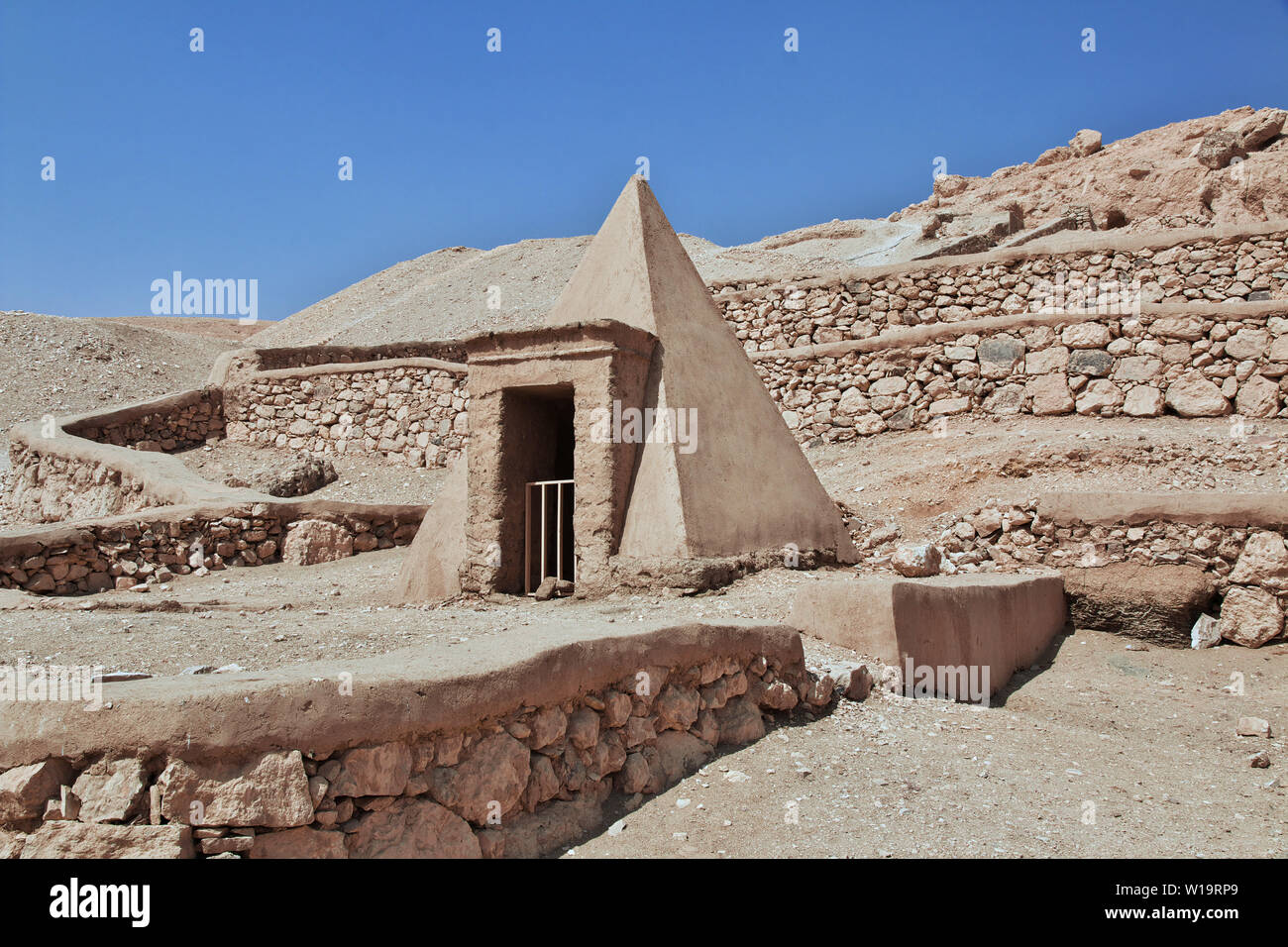 Ancient necropolis Valley of Artisans in Luxor, Egypt Stock Photo - Alamy