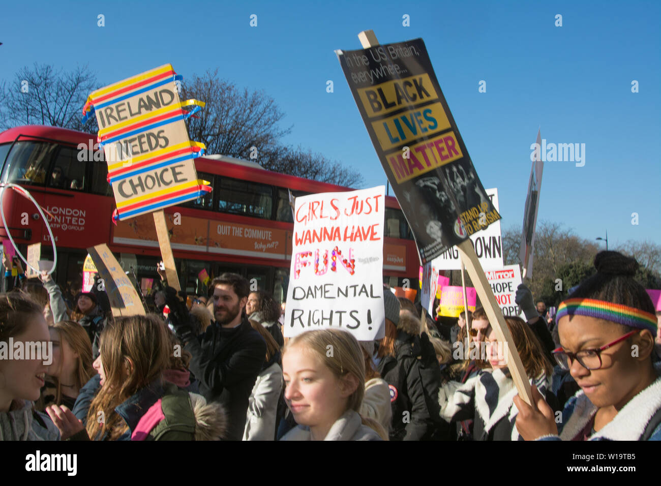 Human rights women hi-res stock photography and images - Alamy