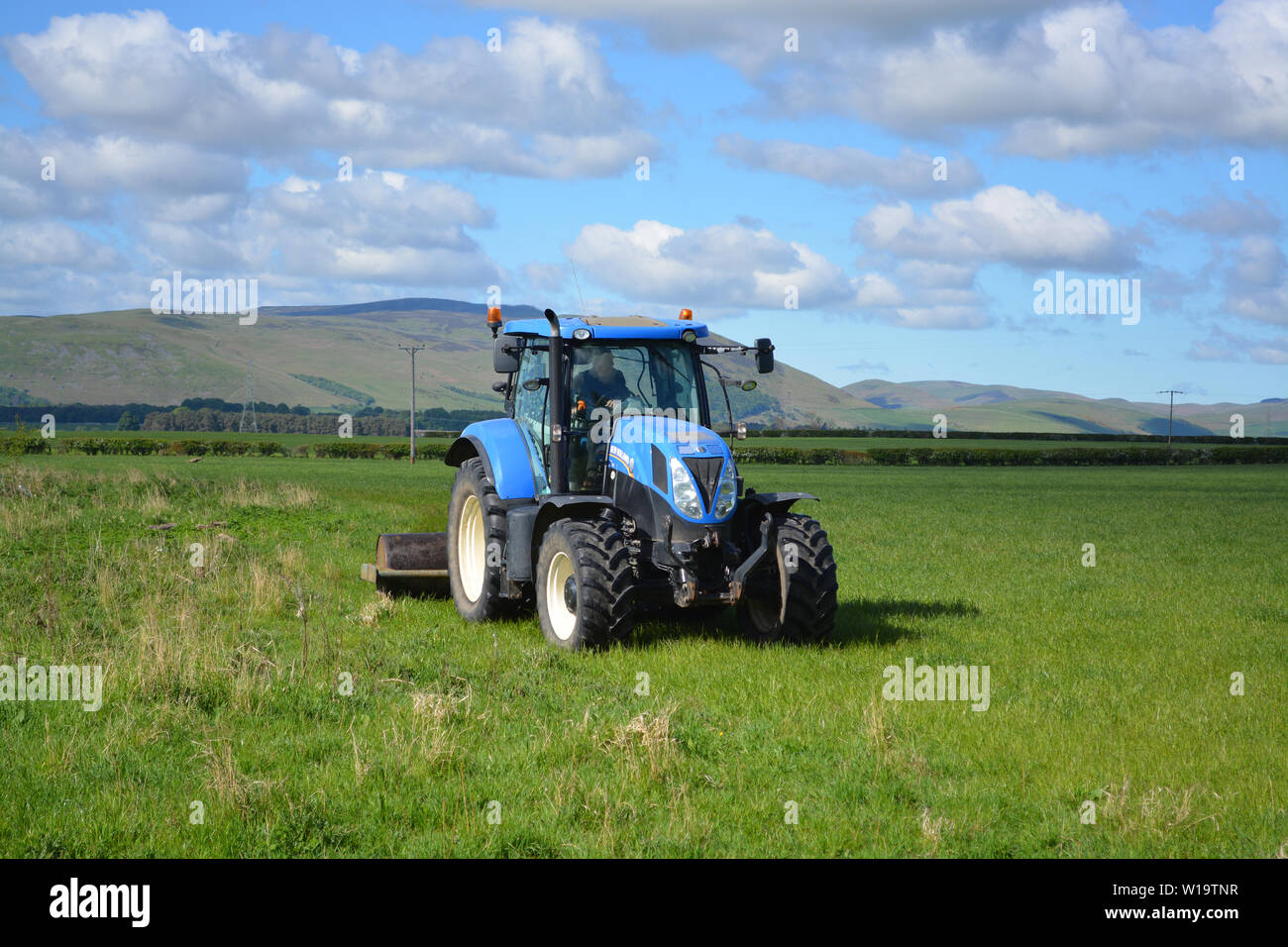 New Holland T7.200 Tractor Stock Photo - Alamy