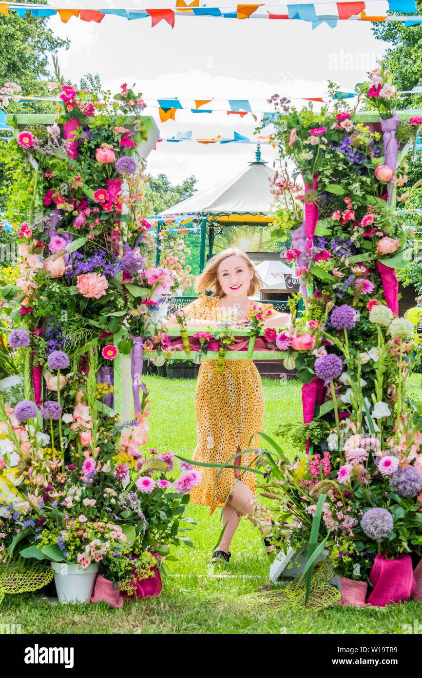 Rhs sign hi-res stock photography and images - Alamy