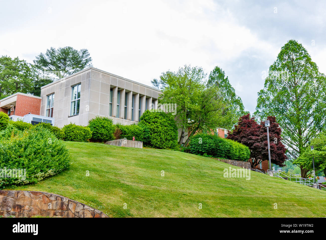 Western carolina university campus hi-res stock photography and images ...