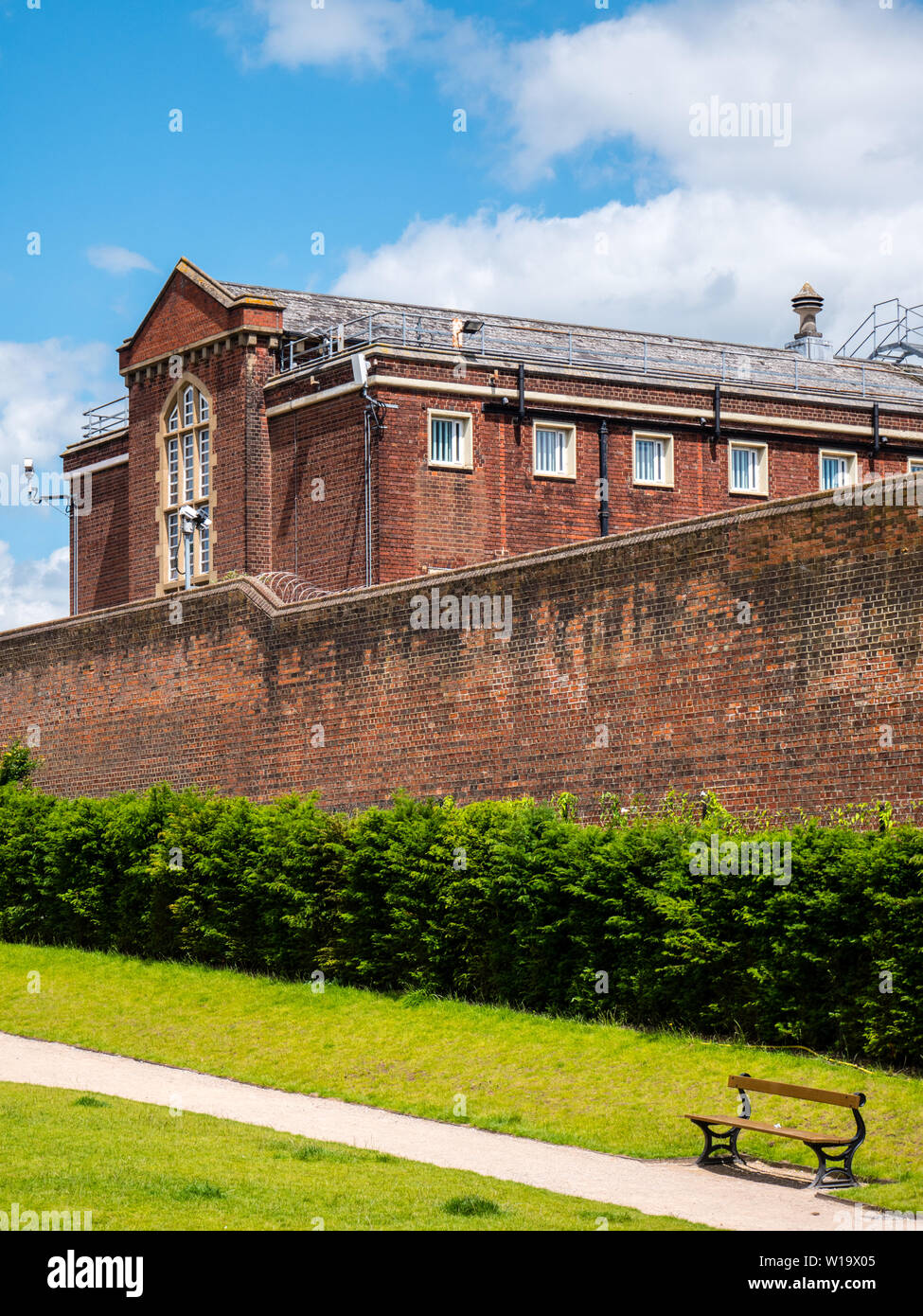 Reading prison, england hi-res stock photography and images - Alamy
