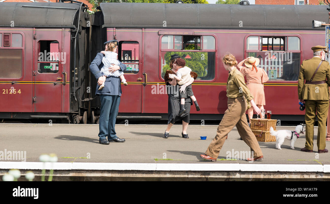 1940s train hi-res stock photography and images - Alamy
