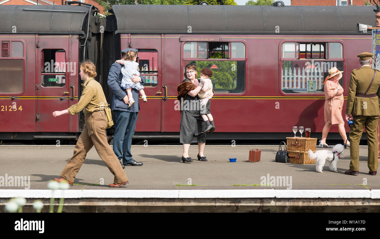 1940s train hi-res stock photography and images - Alamy