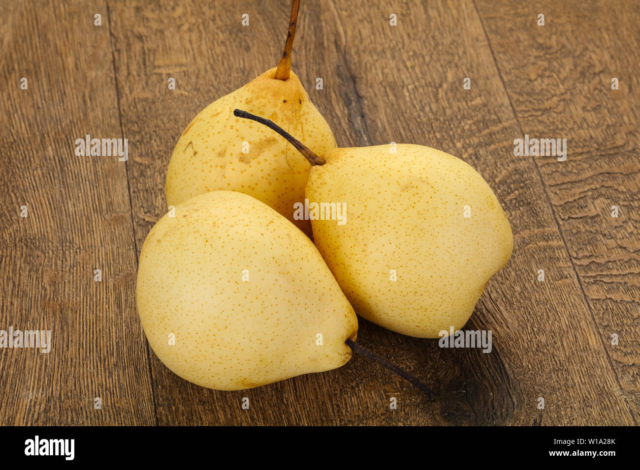 Juicy ripe yellow Chinese pear Stock Photo - Alamy