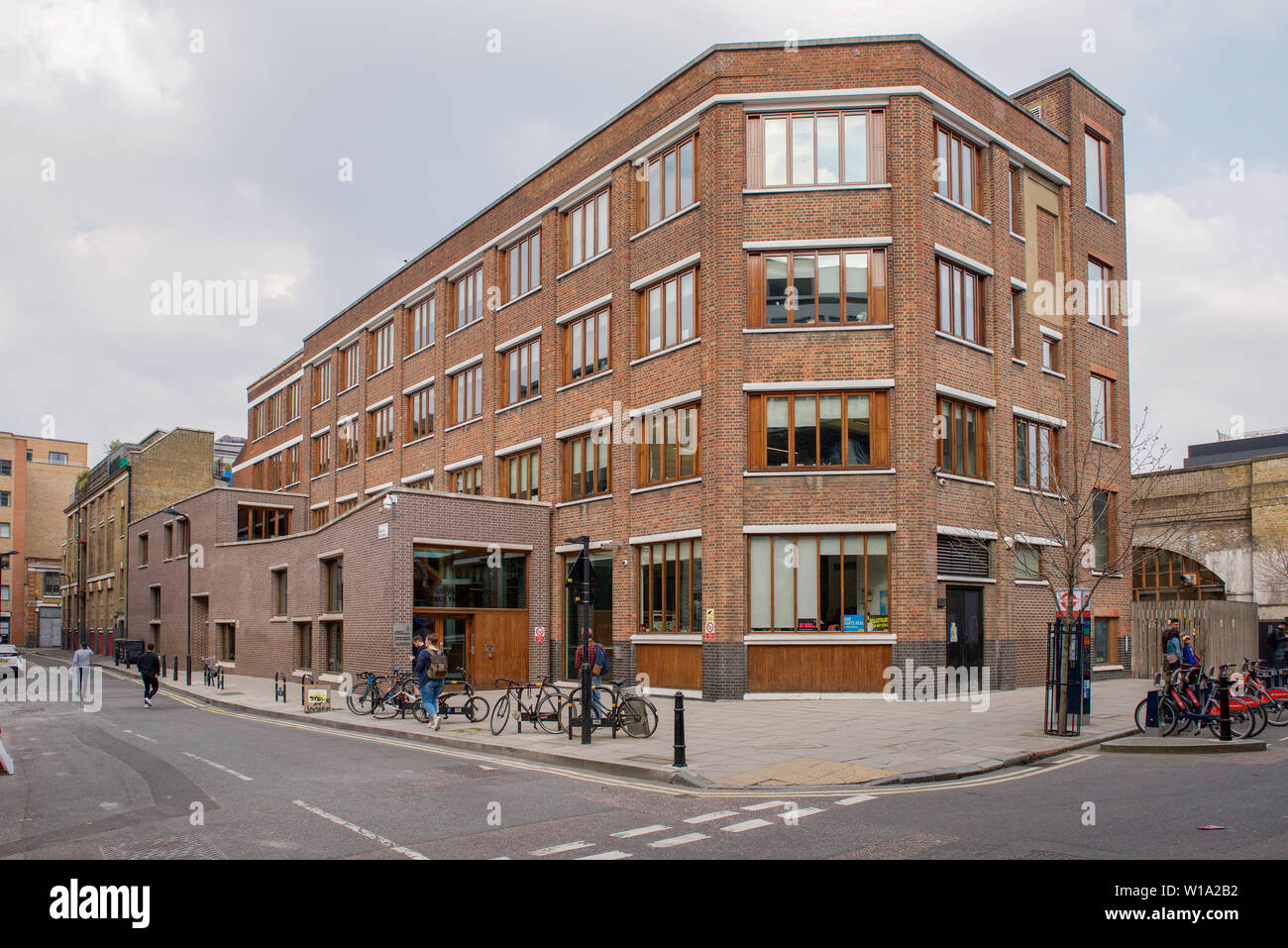Amnesty International UK building in London Stock Photo - Alamy