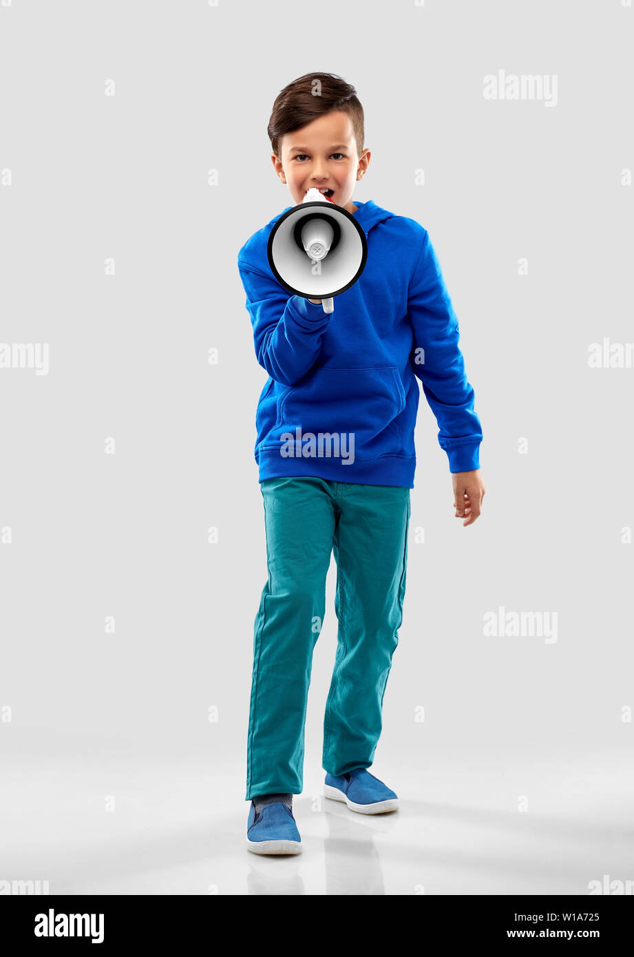 Loud speaking hi-res stock photography and images - Alamy