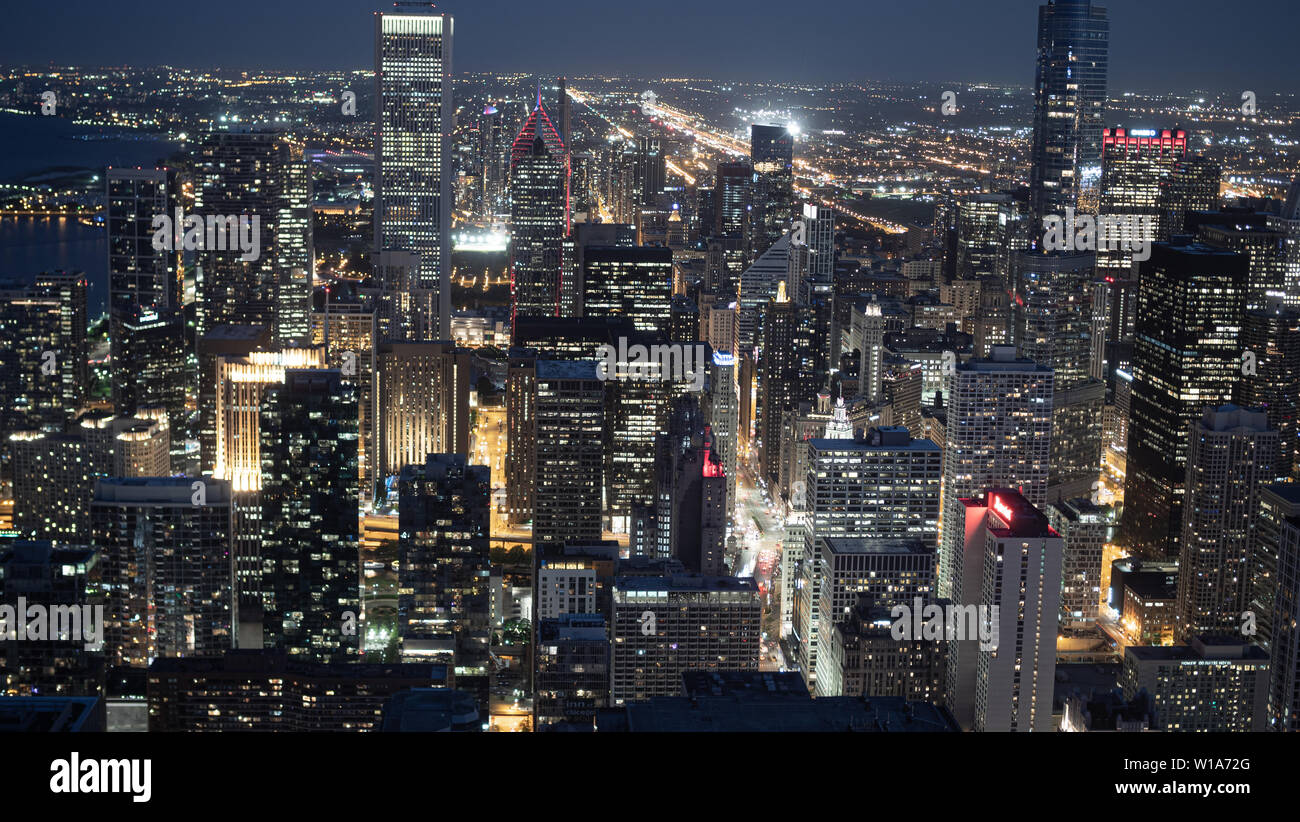 The City of Chicago by night - view from above - street photography ...