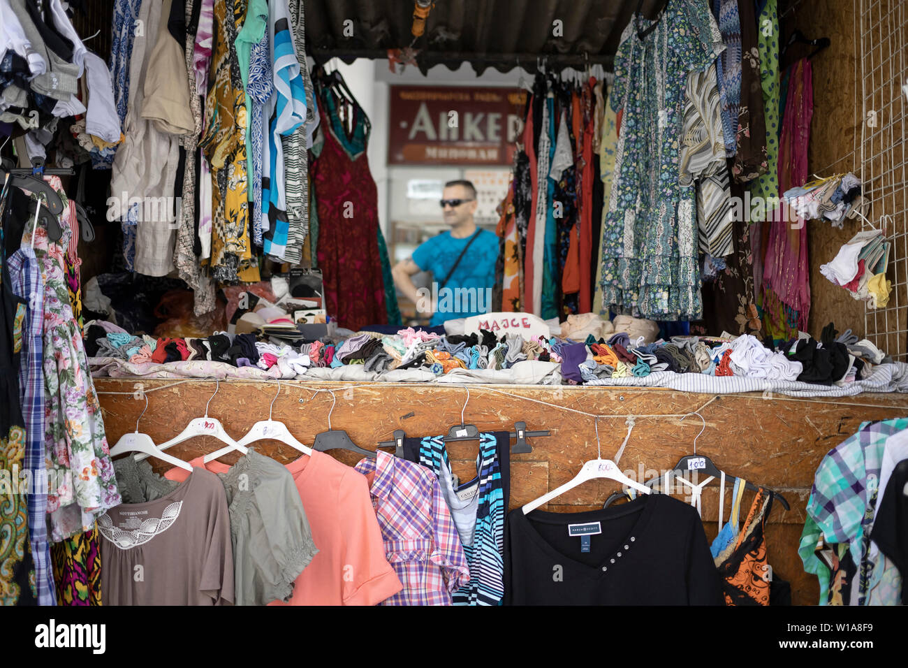 Textile textiles urban hi-res stock photography and images - Alamy