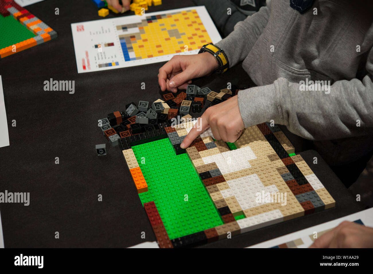 Children with lego hi-res stock photography and images - Alamy