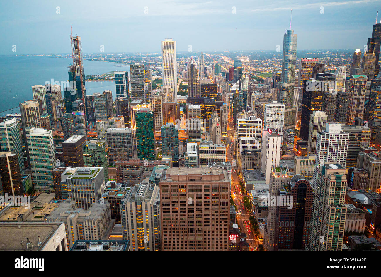 Chicago illinois downtown aerial 2019 hi-res stock photography and ...