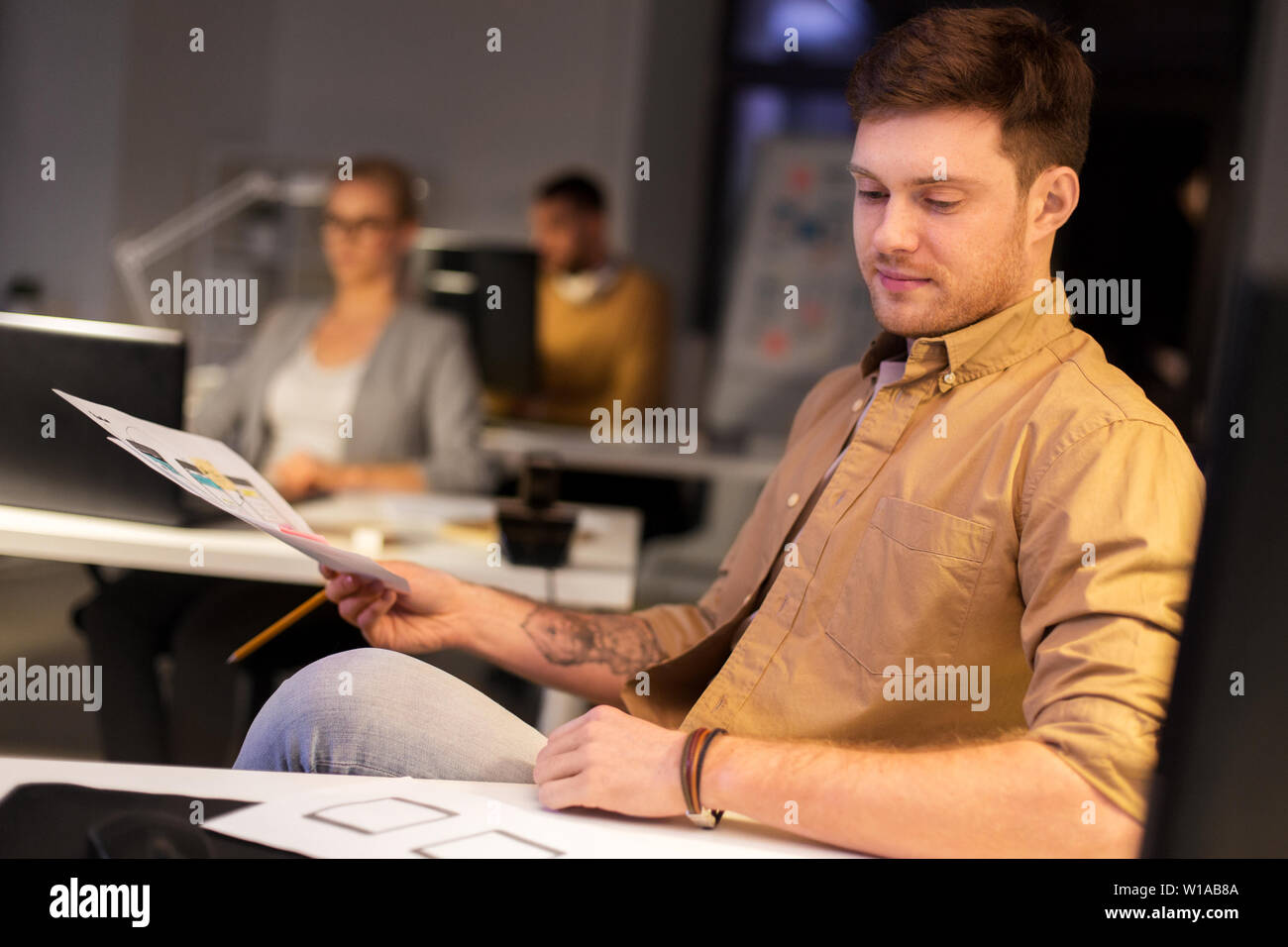 Front end developer hi-res stock photography and images - Alamy