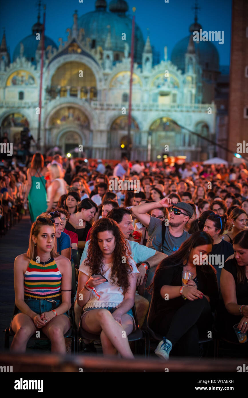 Aperol Party 100 anni @ piazza San Marco (VE) with Max Gazze ...