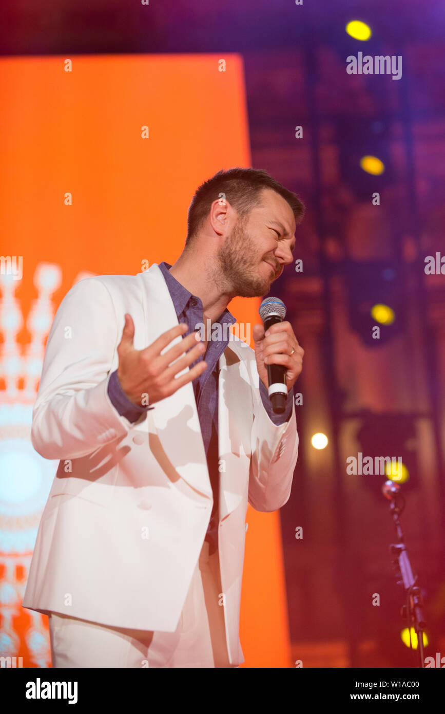 Aperol Party 100 anni @ piazza San Marco (VE) with Max Gazze ...