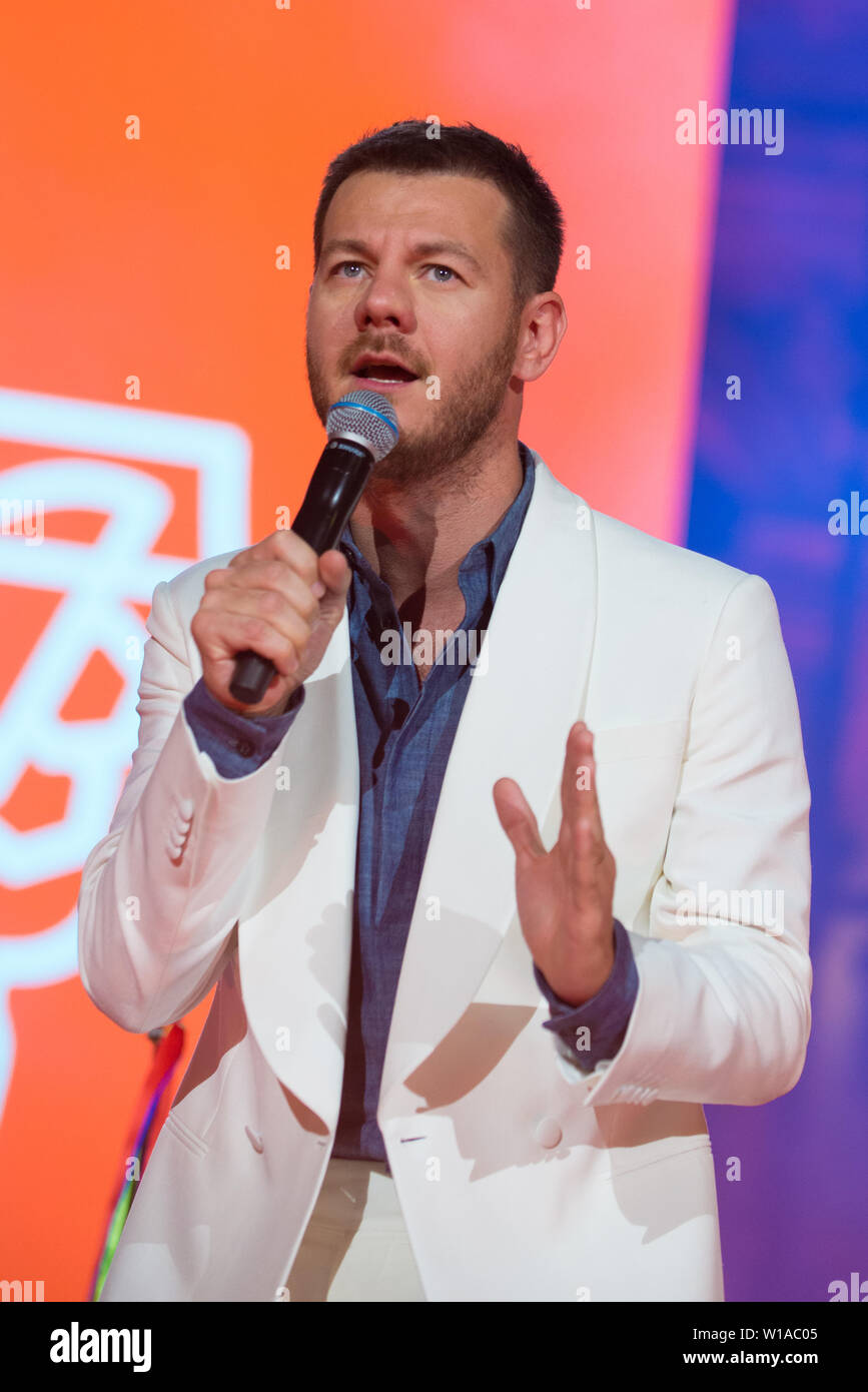 Aperol Party 100 anni @ piazza San Marco (VE) with Max Gazze ...