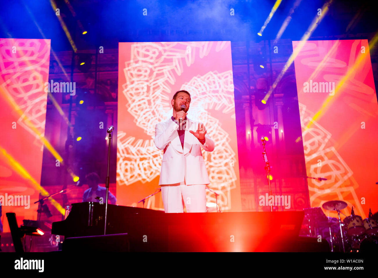 Aperol Party 100 anni @ piazza San Marco (VE) with Max Gazze ...