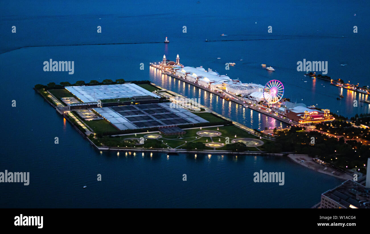 Chicago navy pier usa june hi-res stock photography and images - Alamy