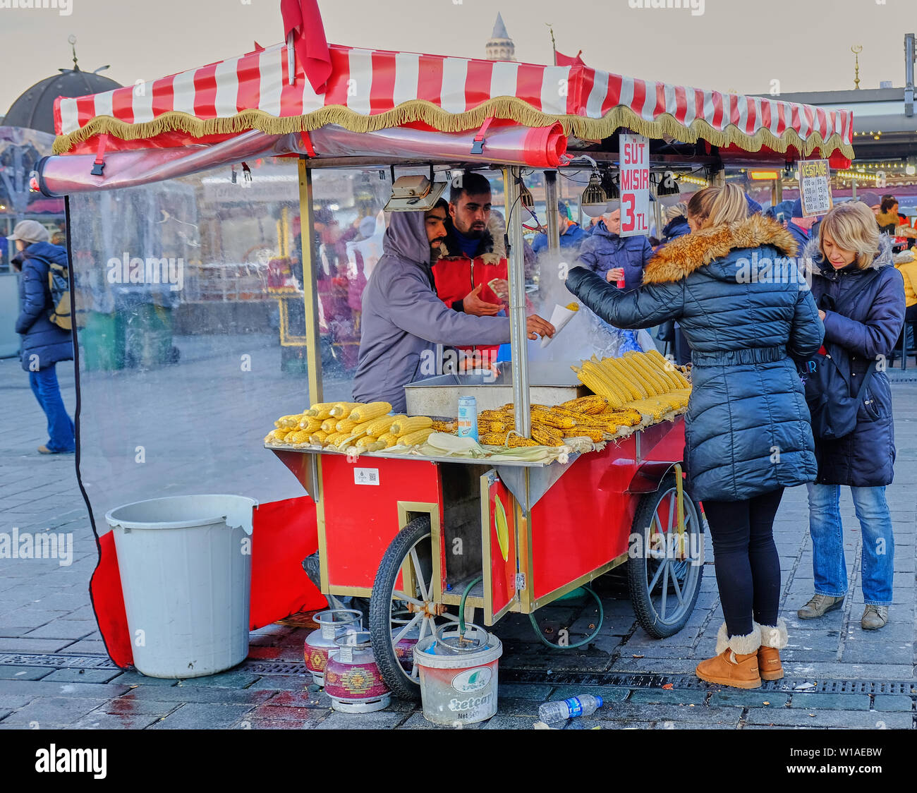 Buying corn hi-res stock photography and images - Alamy
