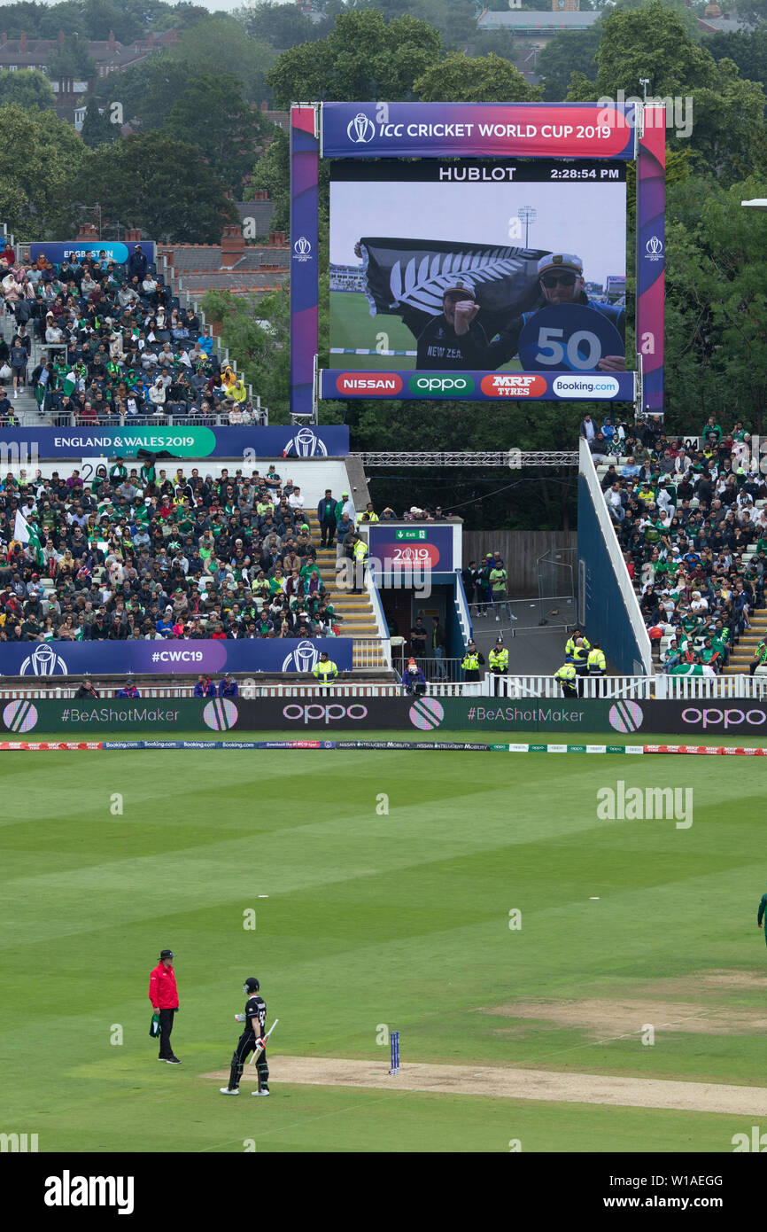Edgebaston cricket ground screen hi-res stock photography and images ...