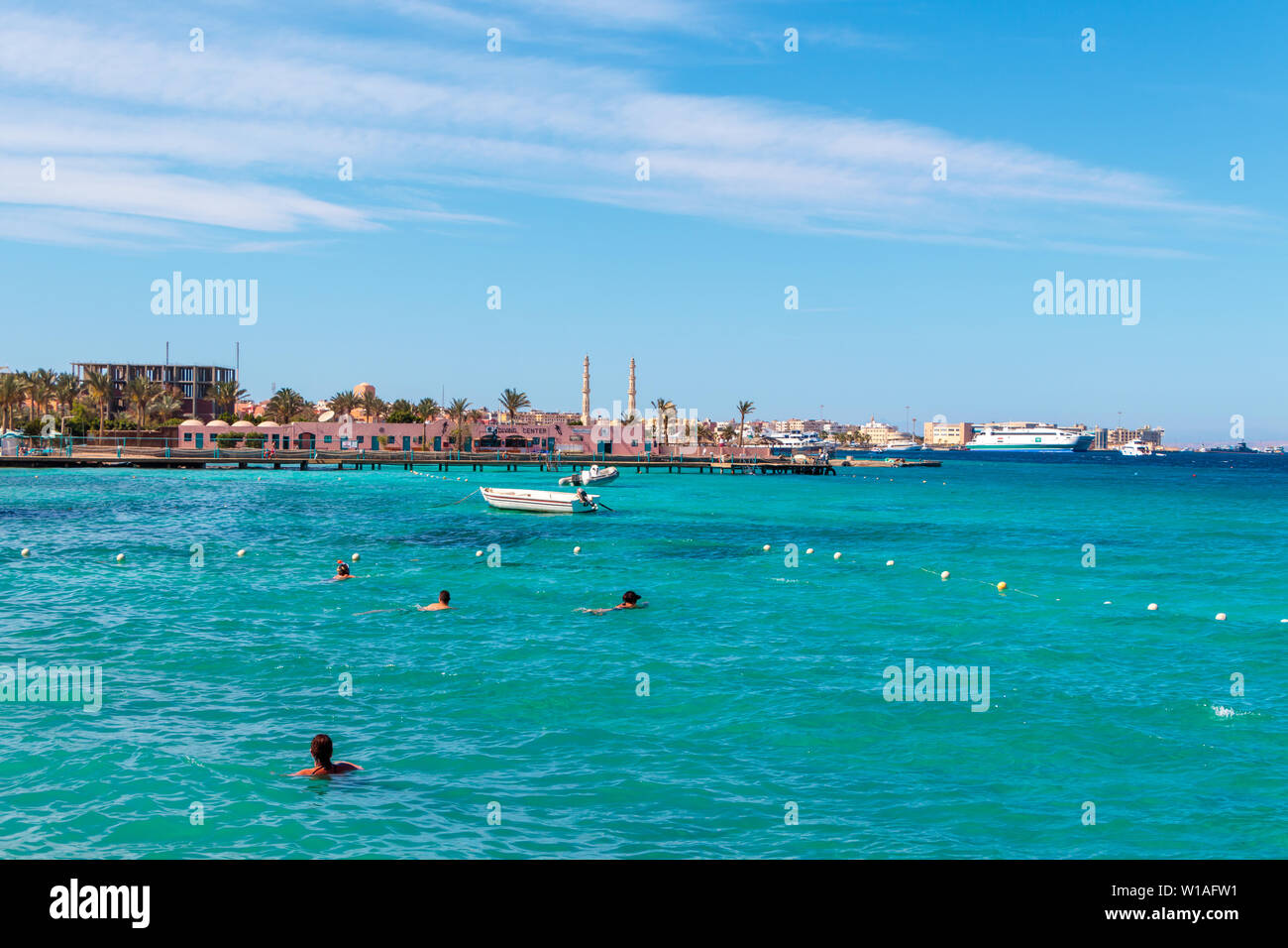 Arabic woman swimming hi-res stock photography and images - Alamy