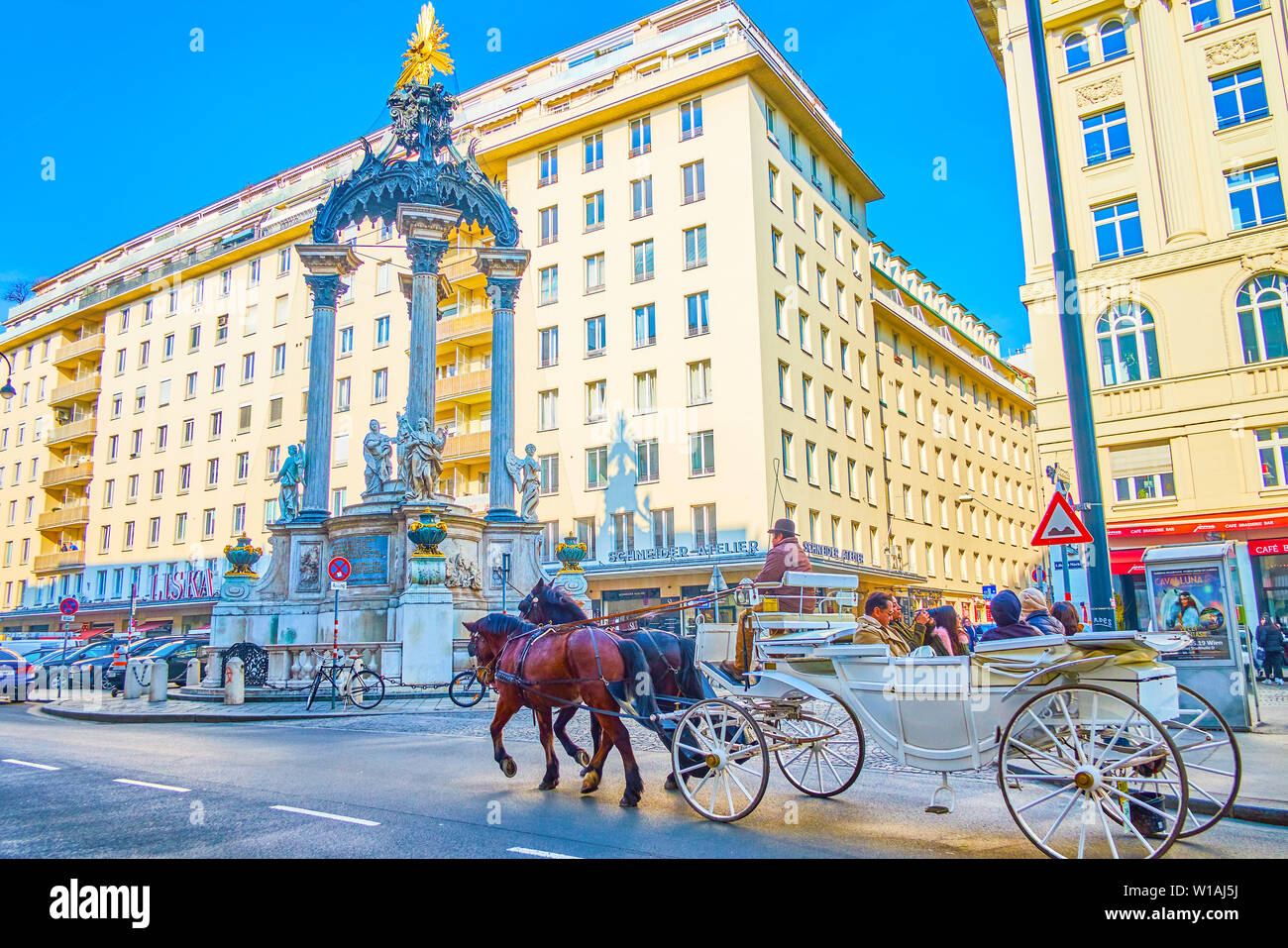 VIENNA, AUSTRIA - FEBRUARY 18, 2019: The horse drawn carriages ride ...