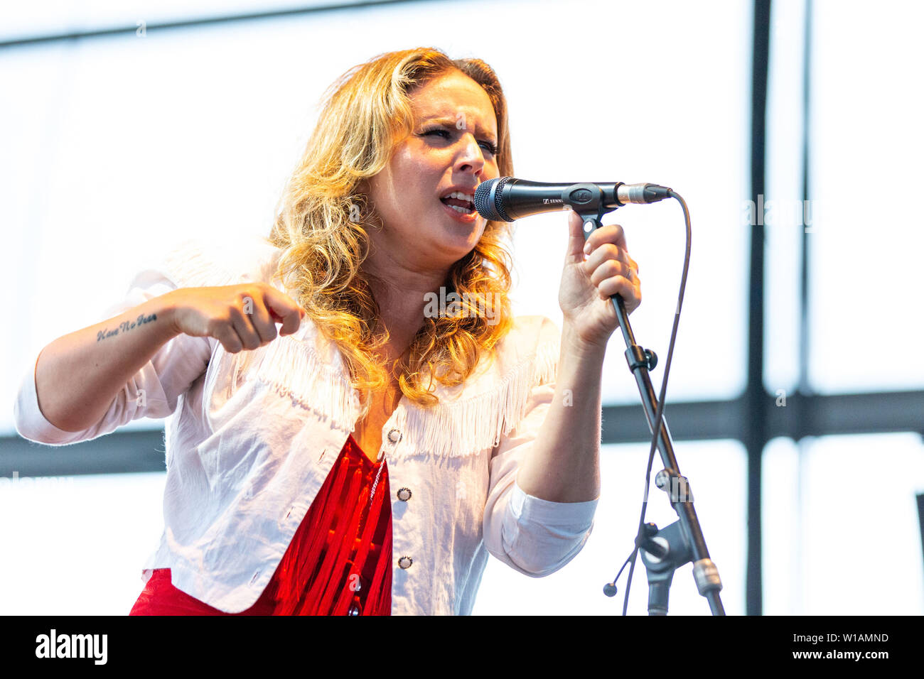Lucie Silvas High Resolution Stock Photography and Images - Alamy