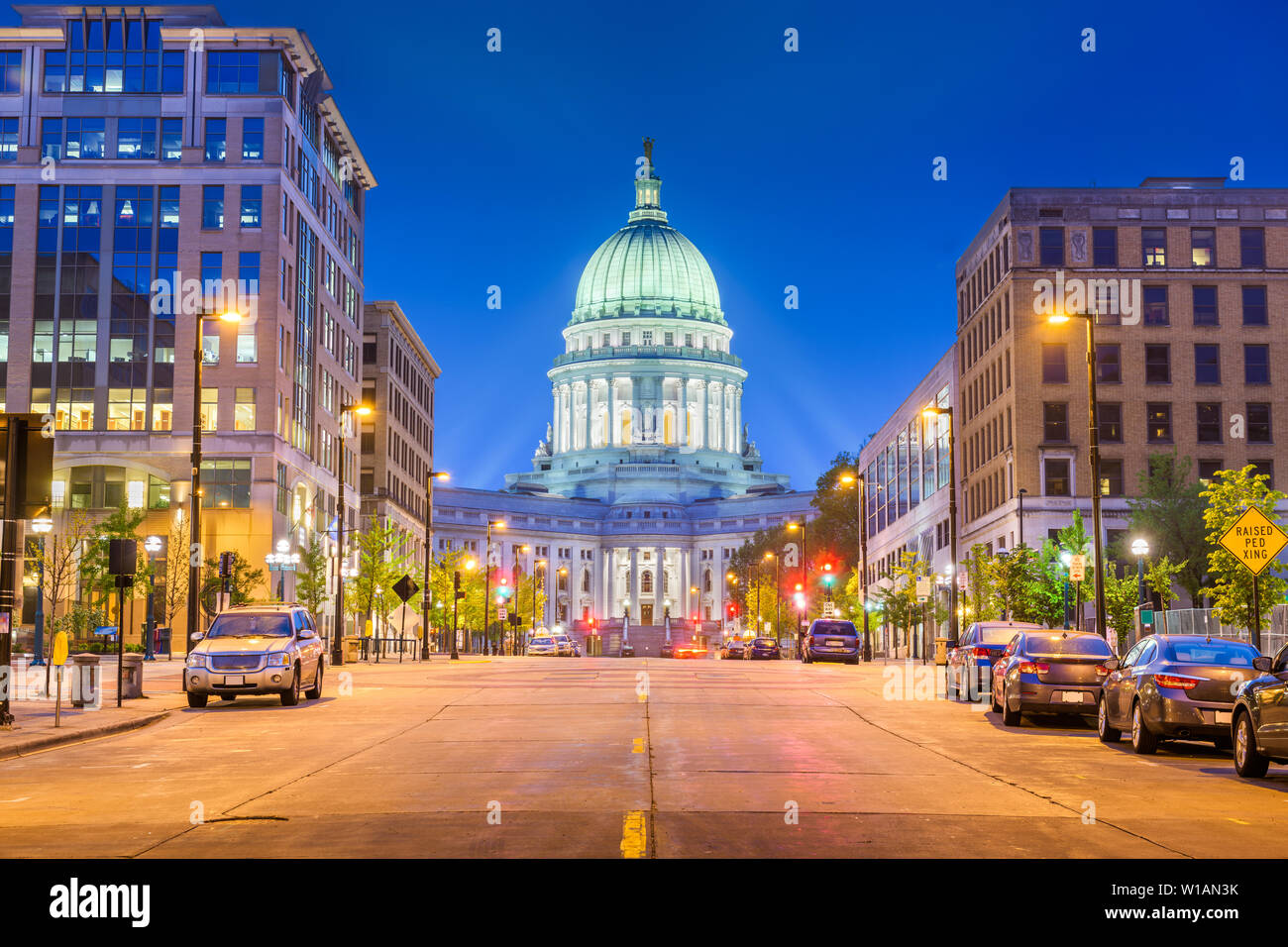 Madison, Wisconsin, USA state capitol building at dusk Stock Photo - Alamy