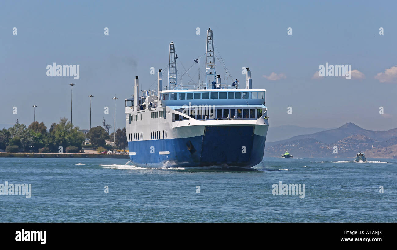 Fast approach hi-res stock photography and images - Alamy