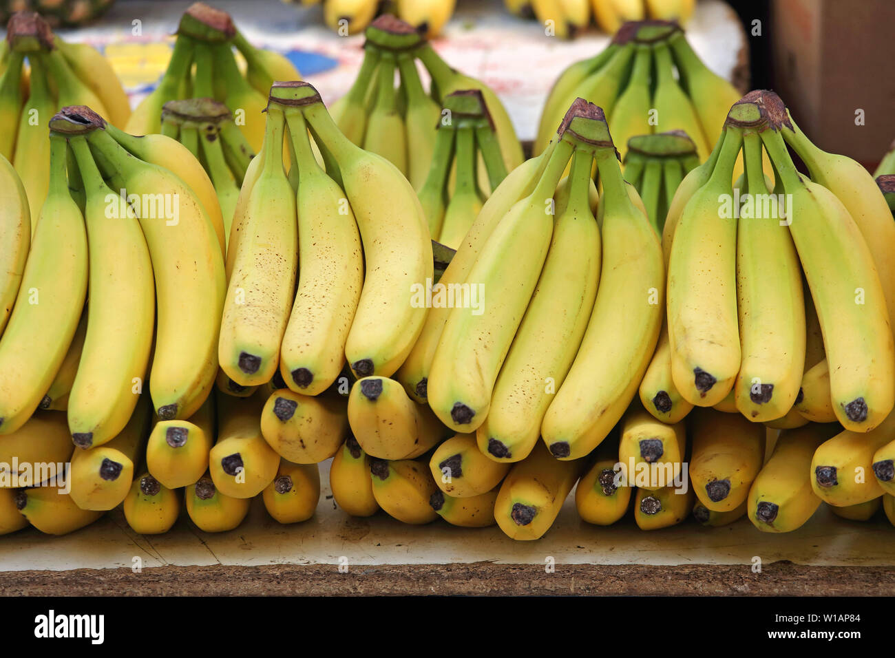 Bunch of Ripe Yellow Bananas at Grocery Store Stock Photo - Alamy