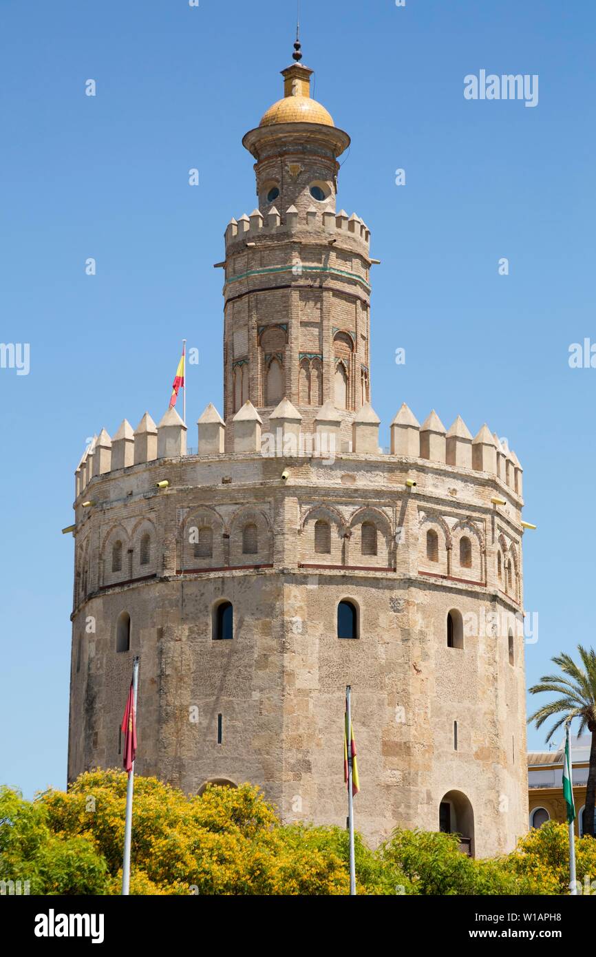 Seville spain tower gold hi-res stock photography and images - Alamy