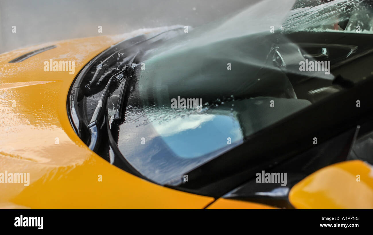 Windscreen wipers dirt hi-res stock photography and images - Alamy