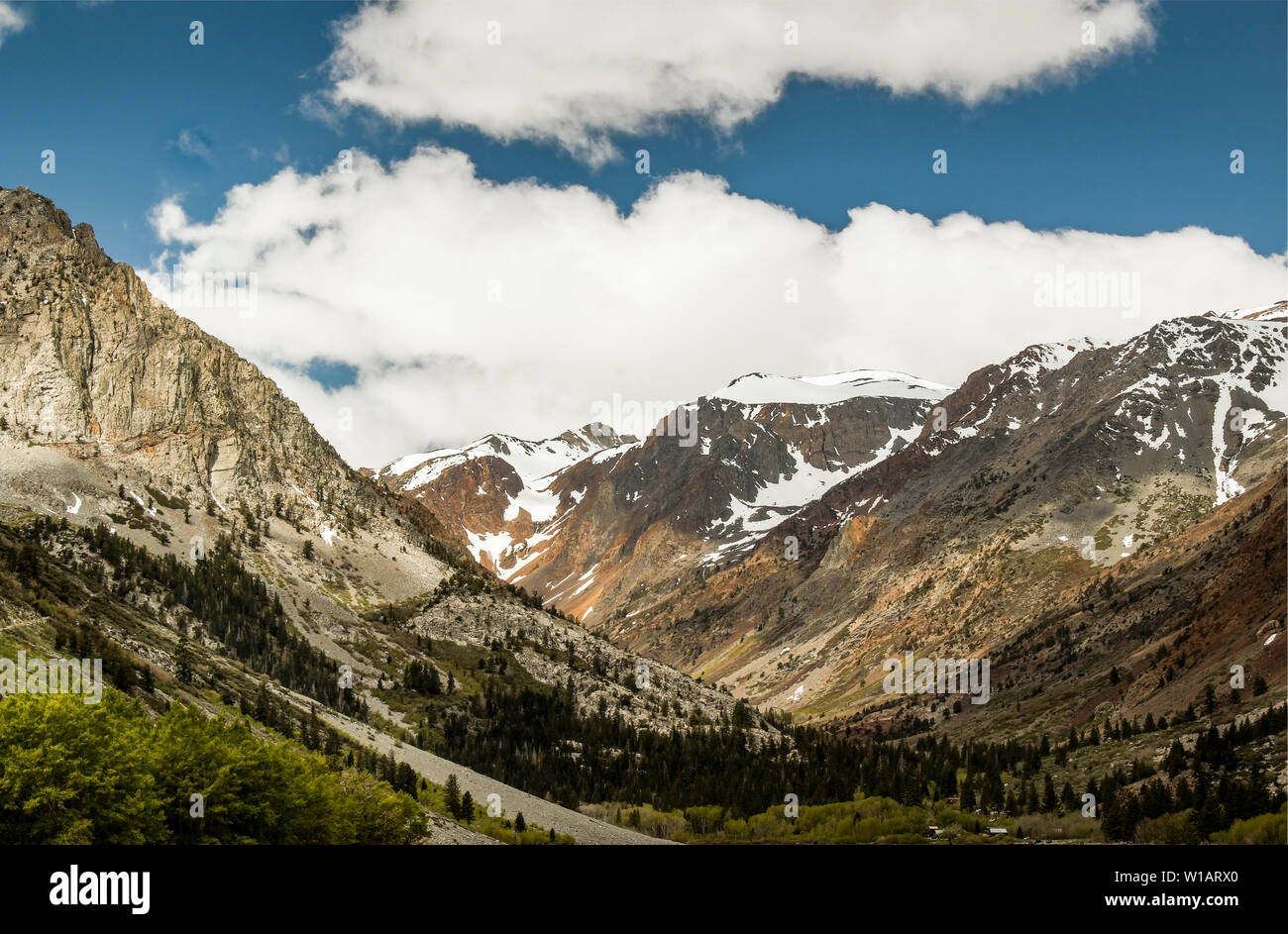 Mammoth lakes ca hi-res stock photography and images - Alamy