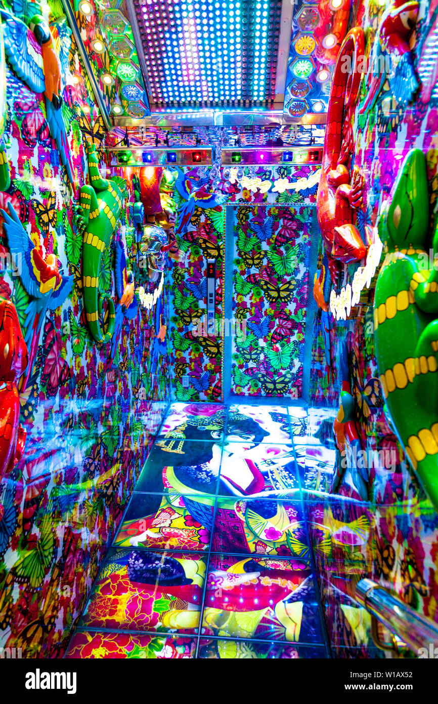 Robot Restaurant, Tokyo, Japan Stock Photo - Alamy