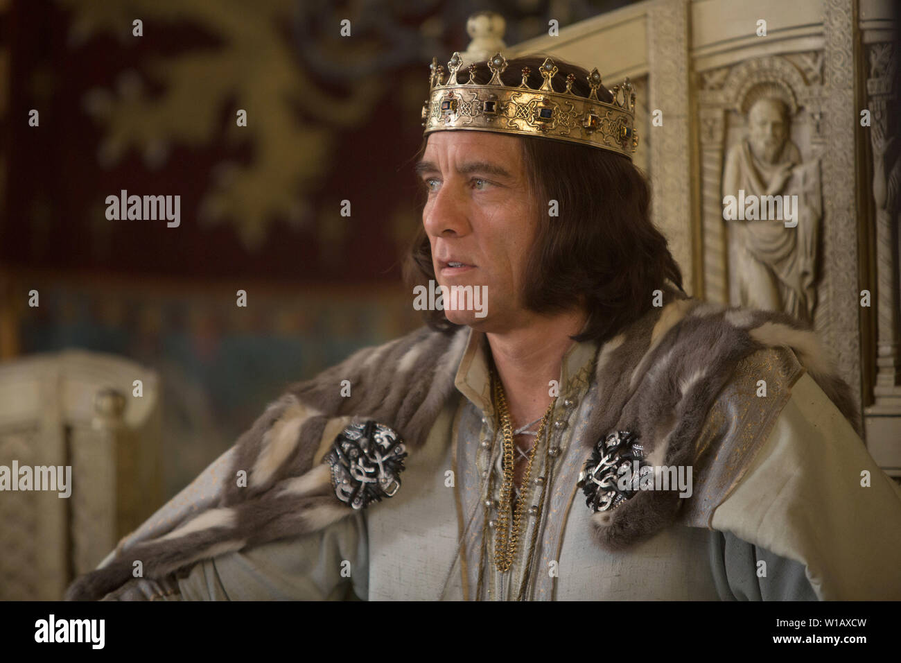 OPHELIA, Clive Owen as Claudius, 2018. ph: Dusan Martinicek / © IFC ...