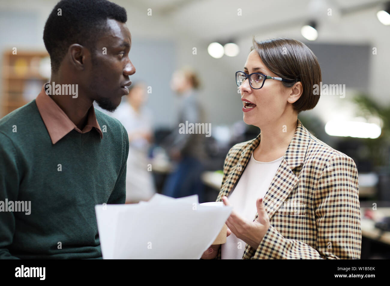 African american colleague hi-res stock photography and images - Alamy