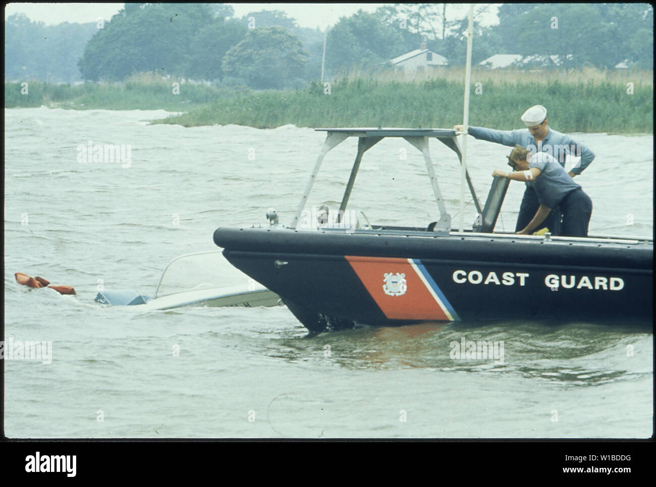 Swamped boat hi-res stock photography and images - Alamy