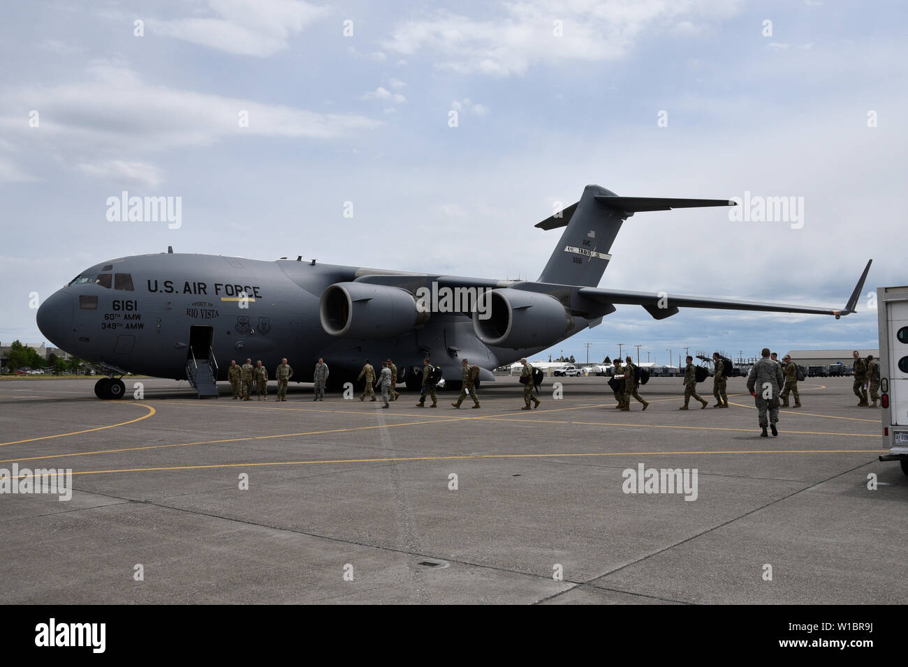 120th airlift wing hi-res stock photography and images - Alamy