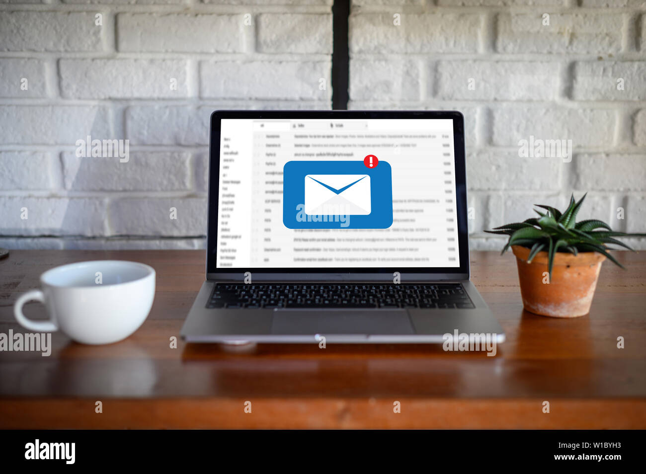 Mail Communication Connection message to mailing contacts phone Global ...