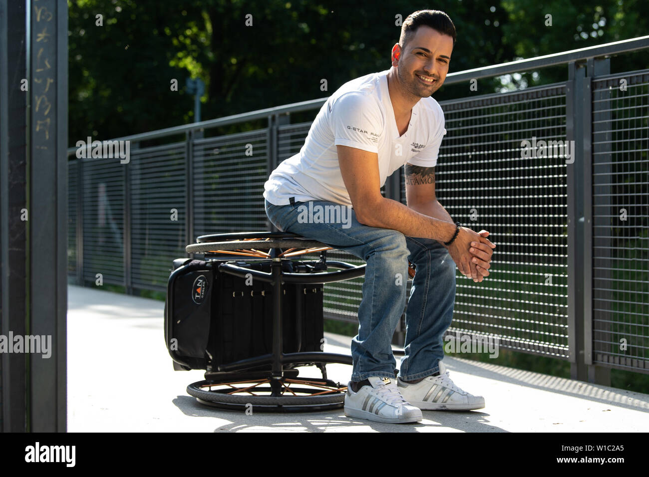 German turkish comedian hi-res stock photography and images - Alamy