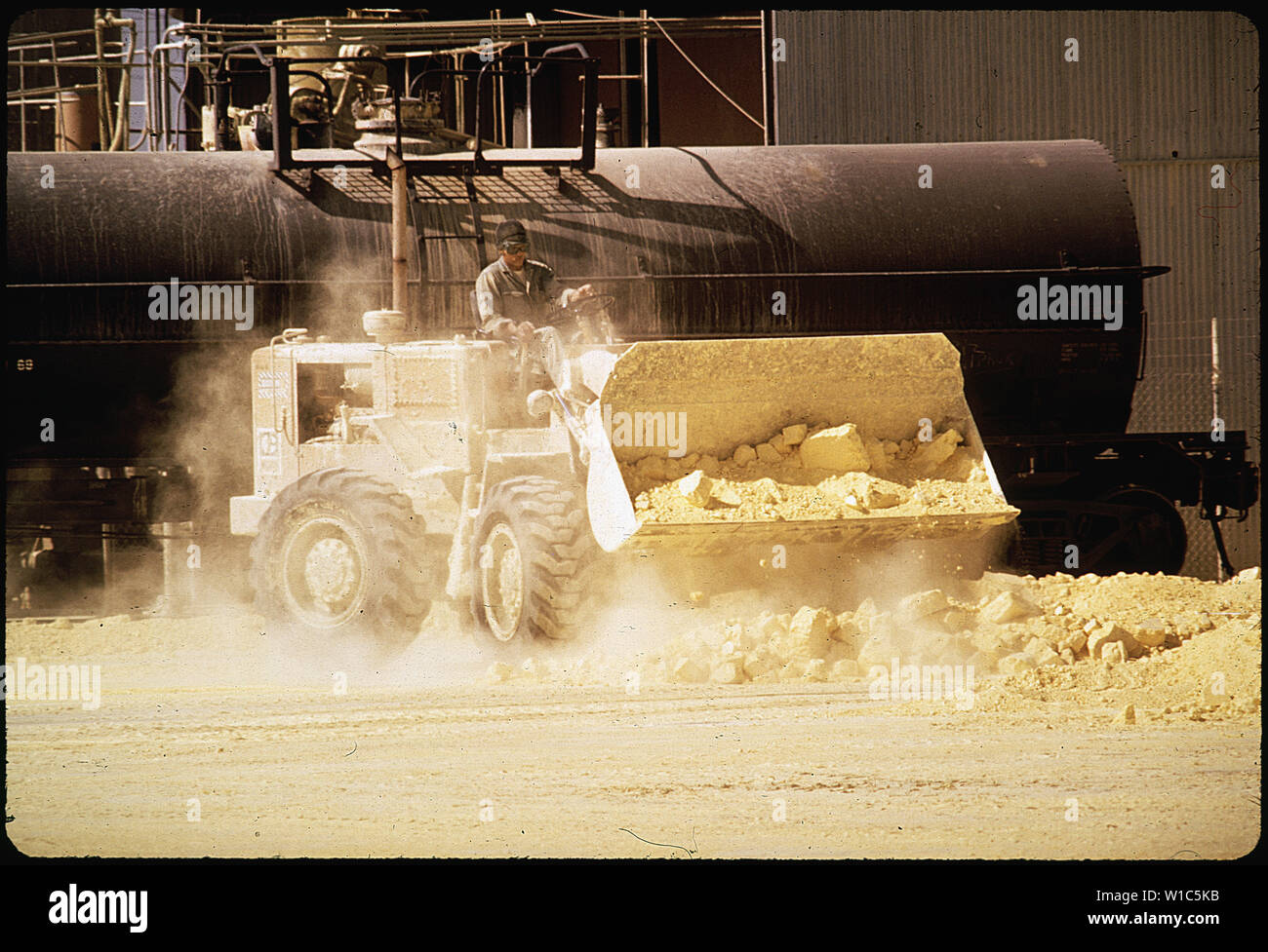 Drying sulfur hi-res stock photography and images - Alamy