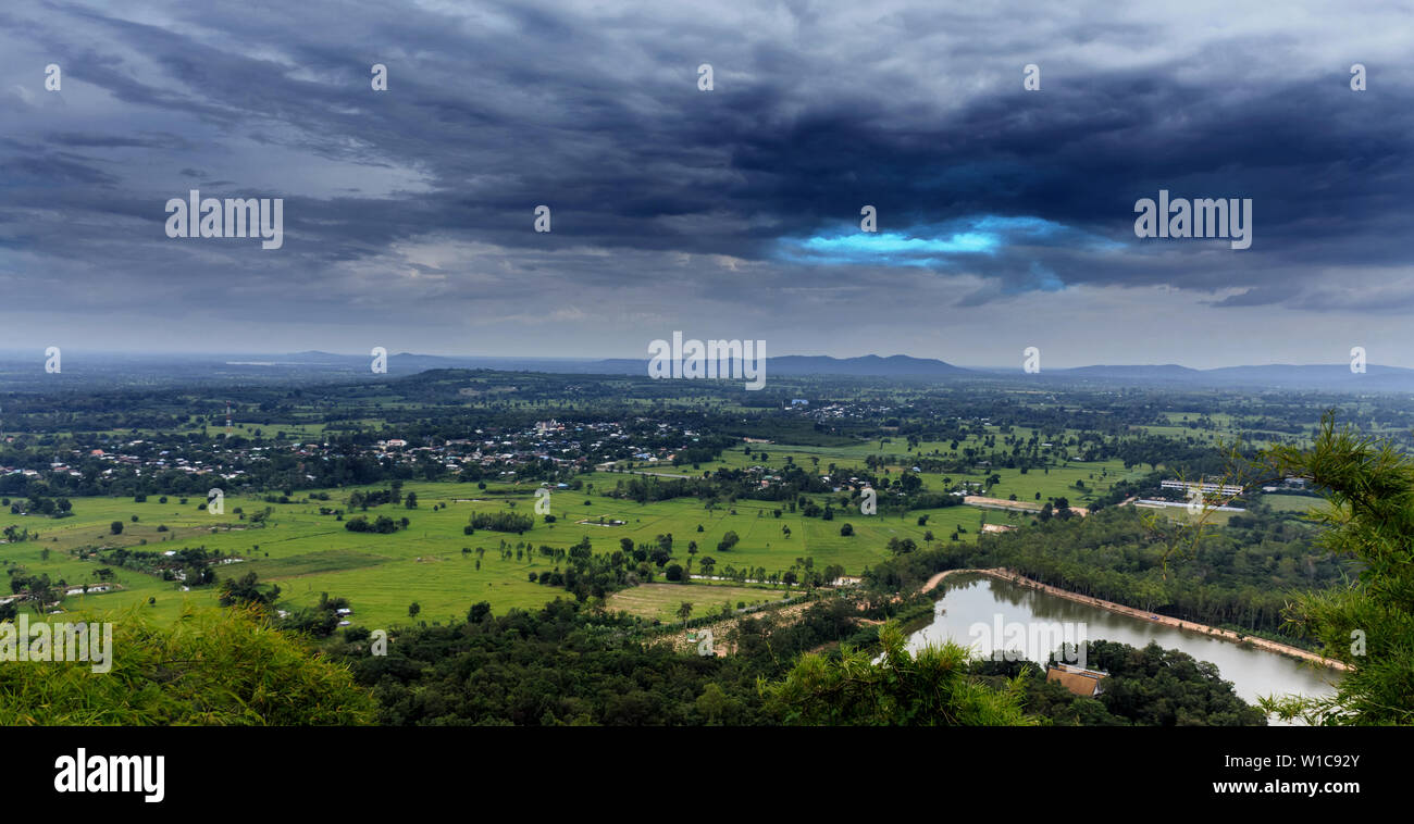 jungle and blue sky landscape tropical Stock Photo - Alamy